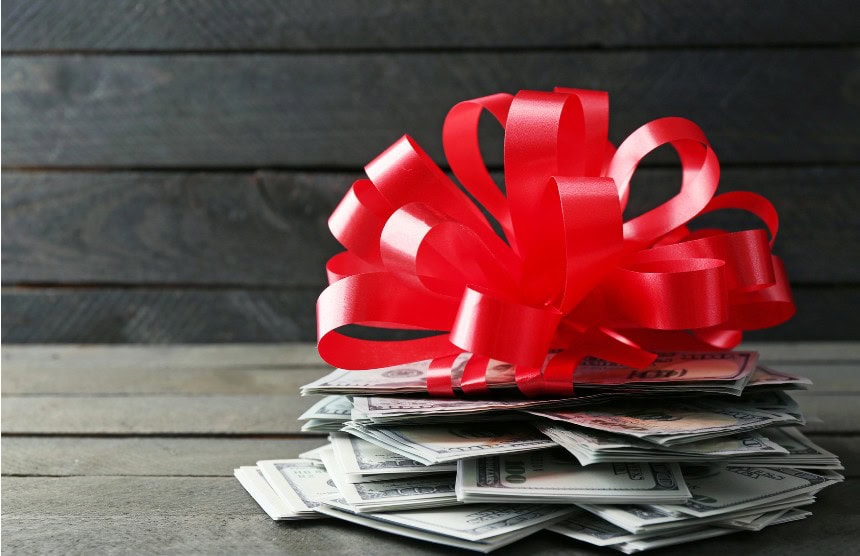 Employers, Should You Offer Sign-On Bonuses? - HireMinds