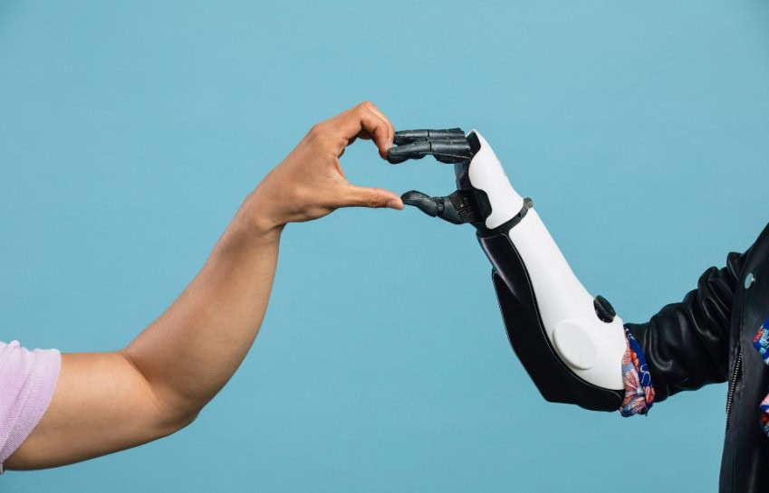 Busting the Myth: Older Workers are Less Tech Savvy - HireMinds